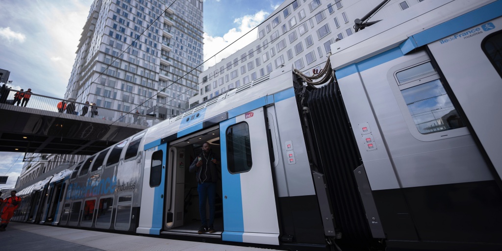 RER E : l'est et l'ouest de la ligne sont connectés