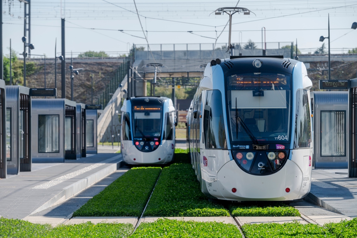 Inauguration : le tram-train T12 circule entre Massy et Évry-Courcouronnes
